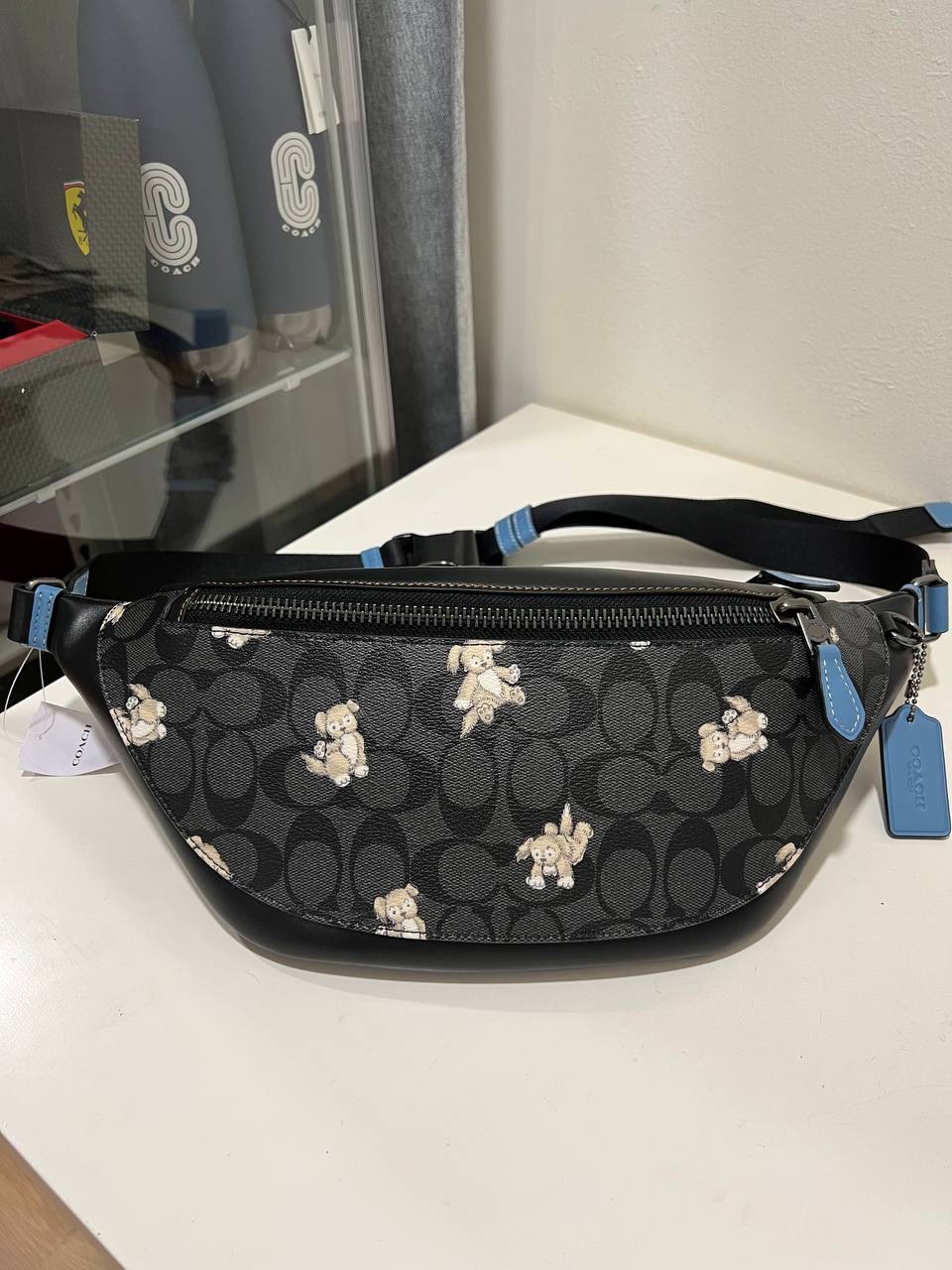 Coach Warren Beltbag in Signature Charcoal Creatures – Exclusively USA