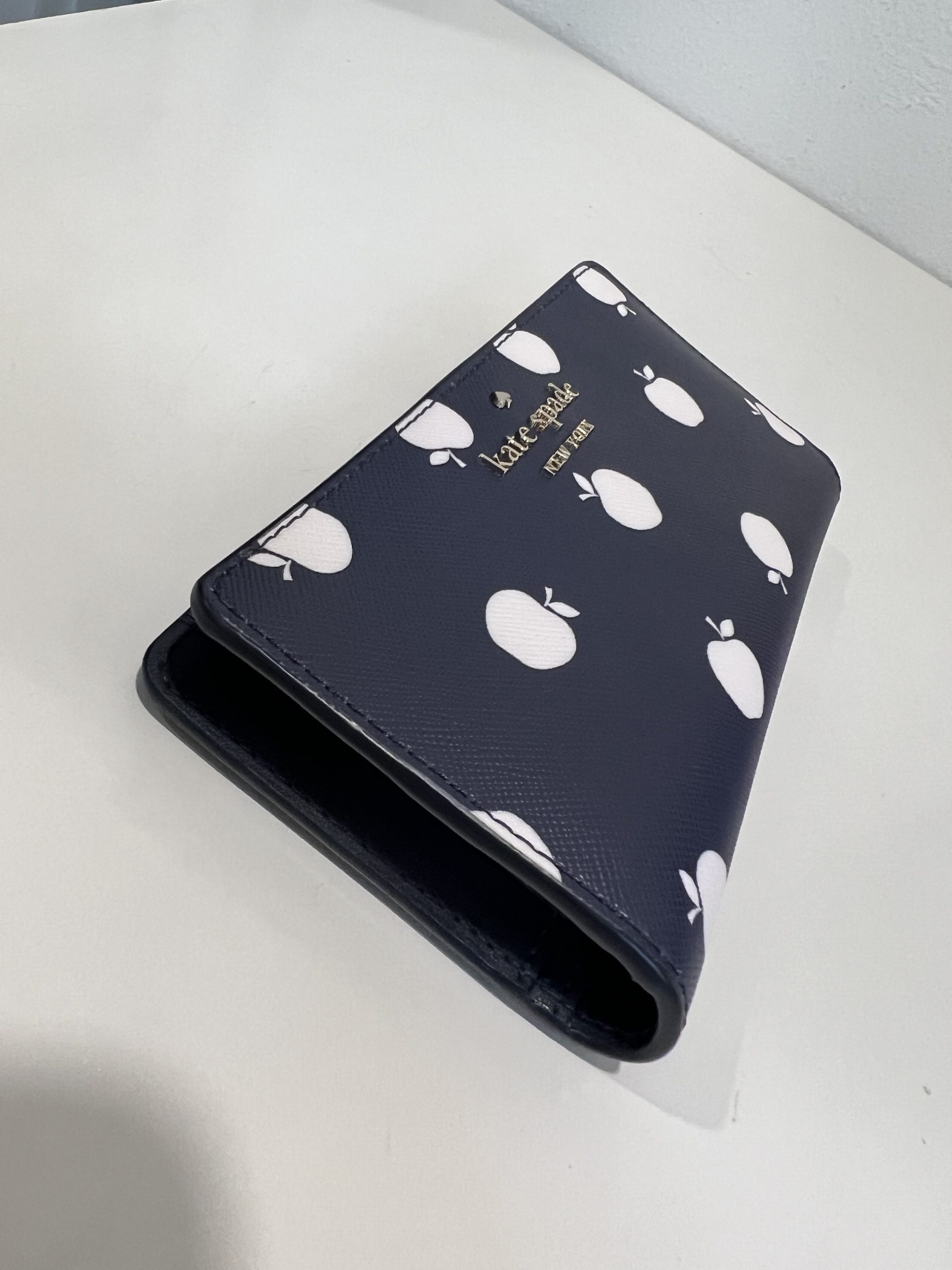 Kate Spade Staci Large Slim Bifold Wallet with Orchard Toss Prints ...