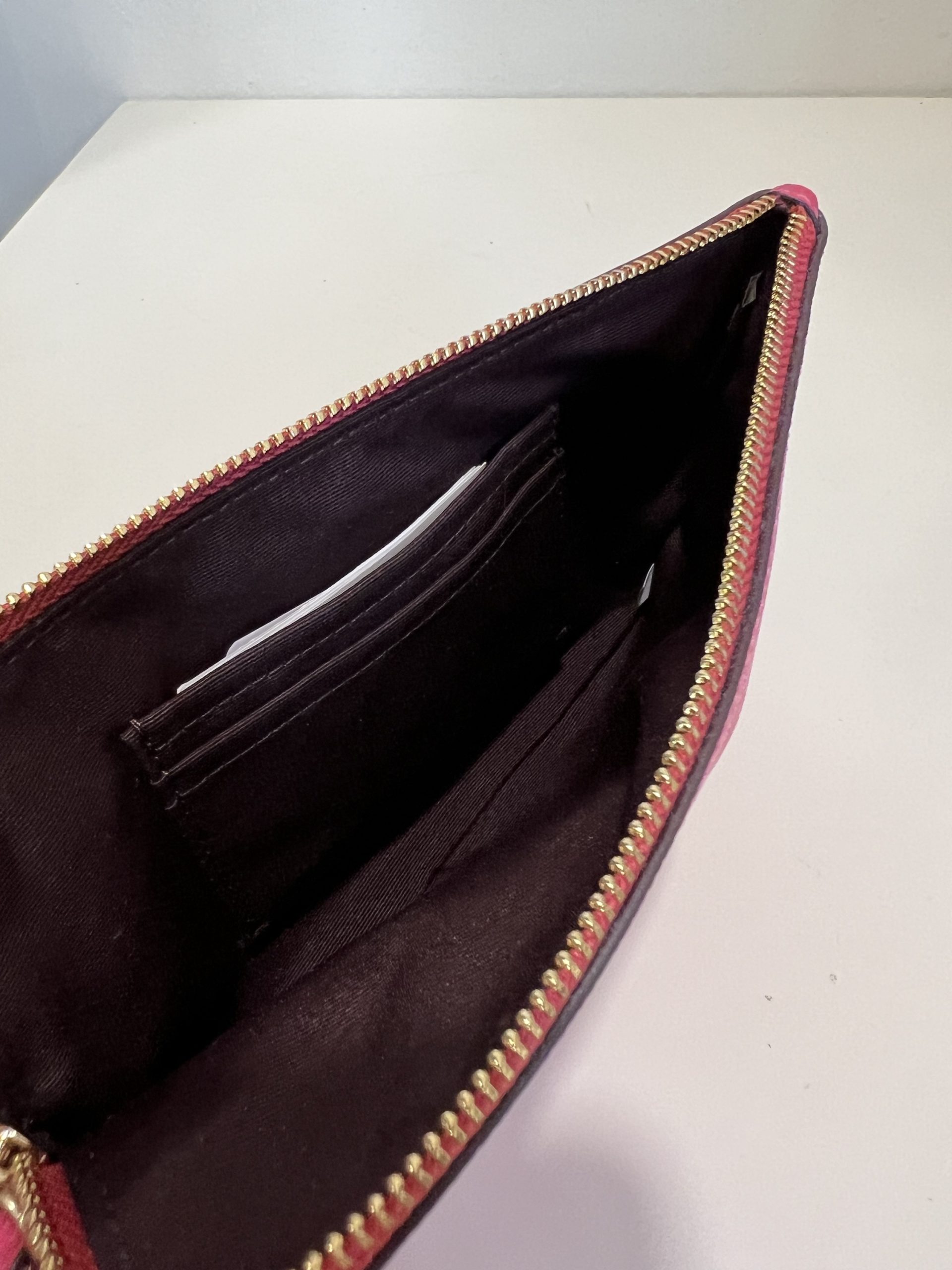 Coach Large Corner Zip Wristlet in Fuchsia – Exclusively USA