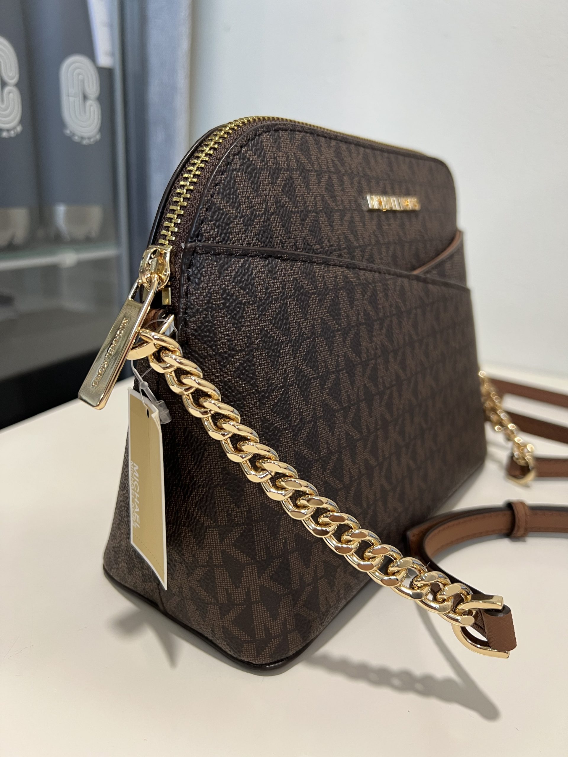 Michael Kors Jet Set Travel Medium Dome Crossbody in Signature Brown – Exclusively USA