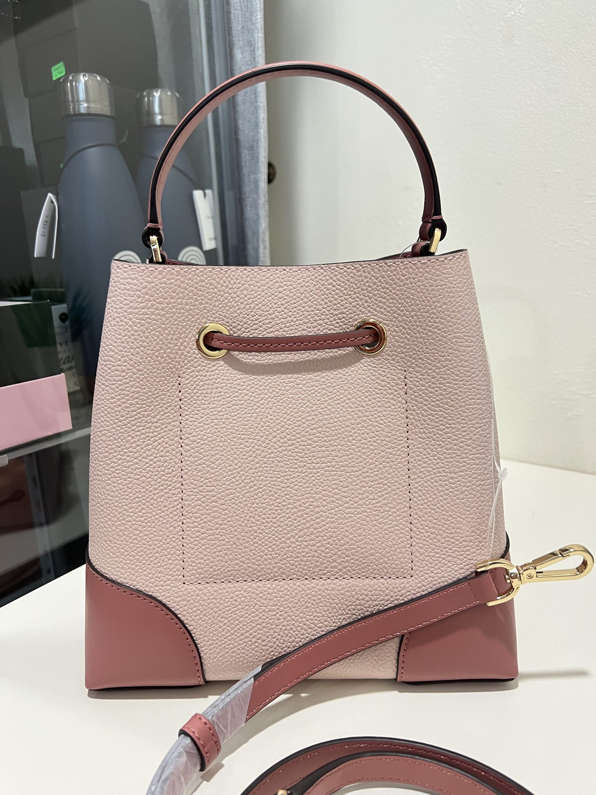 Michael Kors Mercer Medium Drawstring Bucket Messenger in Powder Blush ...