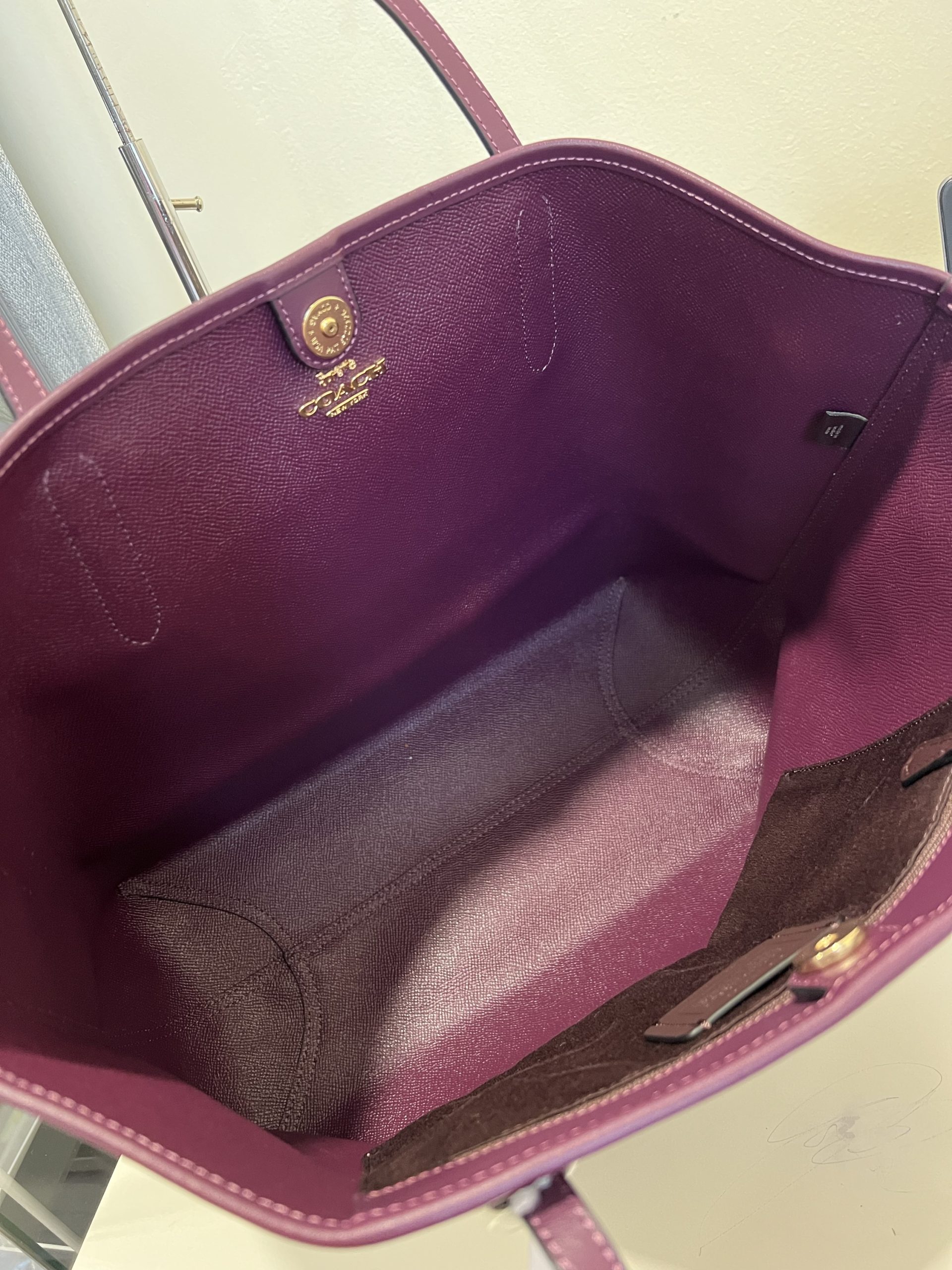 Coach City Tote in Signature Khaki/Boysenberry – Exclusively USA