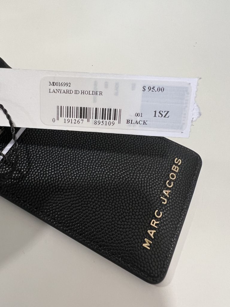 Marc Jacobs Lanyard ID Holder in Black – Exclusively USA