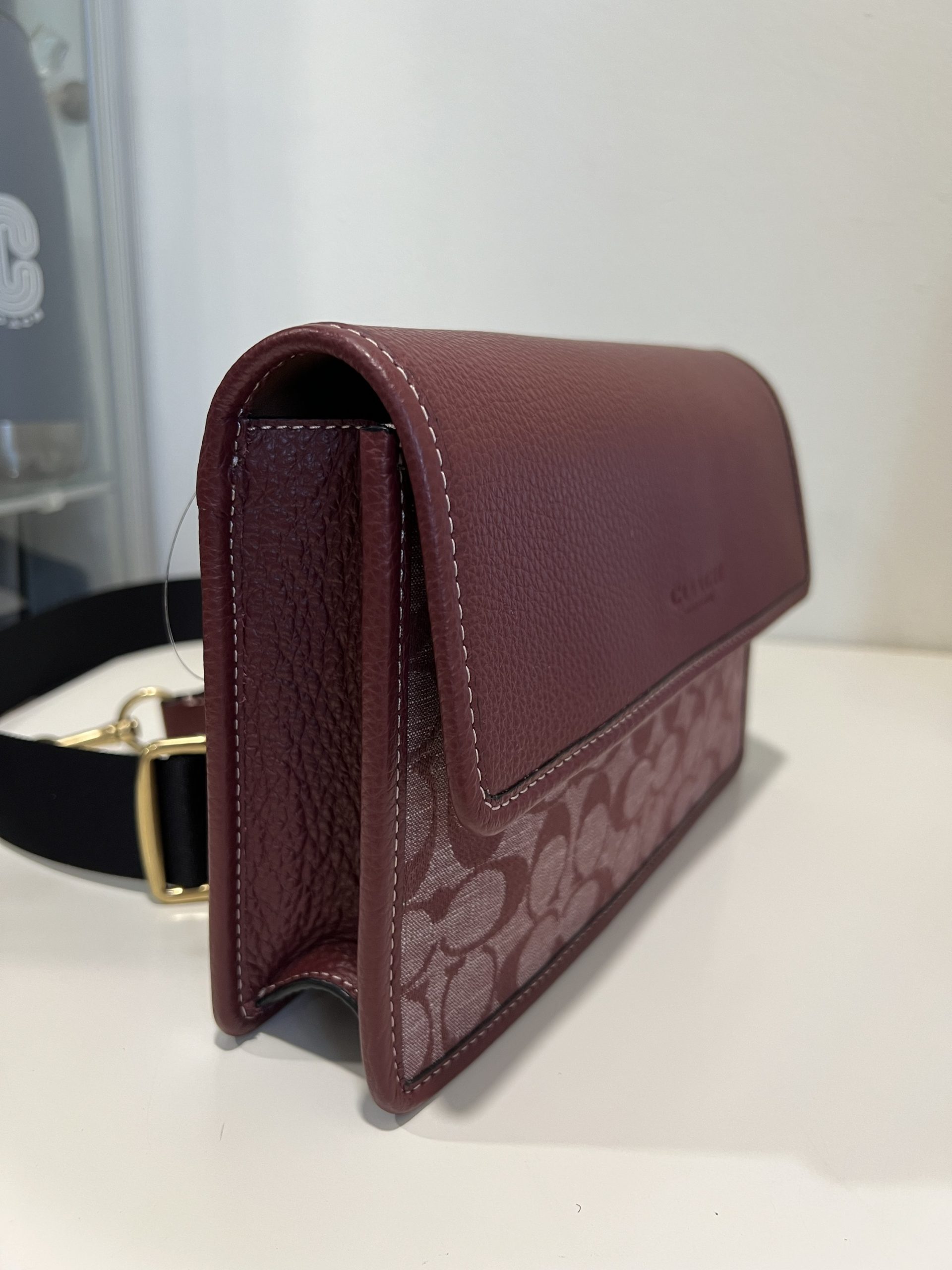 Coach Turner Flap Crossbody In Signature Chambray Wine – Exclusively USA